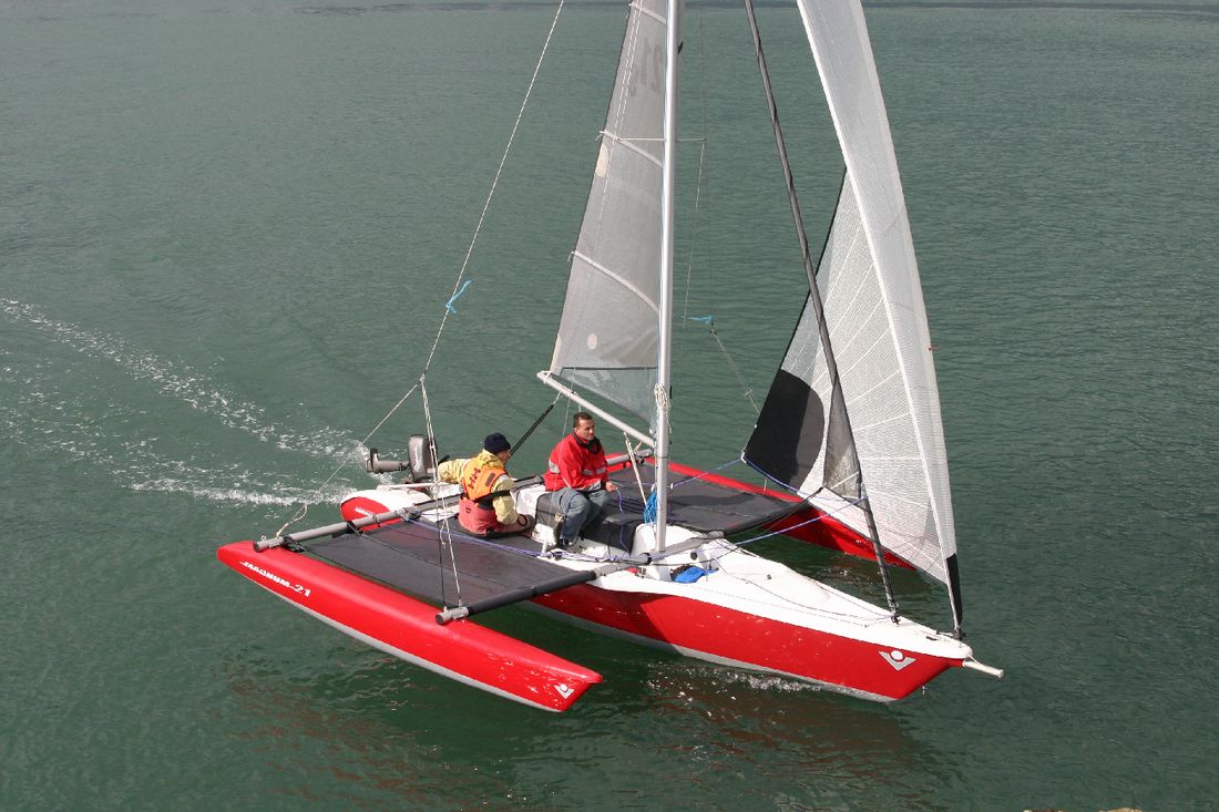 Genoa on Magnum 21S trimaran